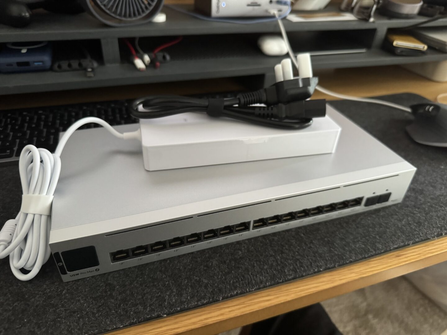 Review: Unifi Pro Max 16 PoE - Paul Costan